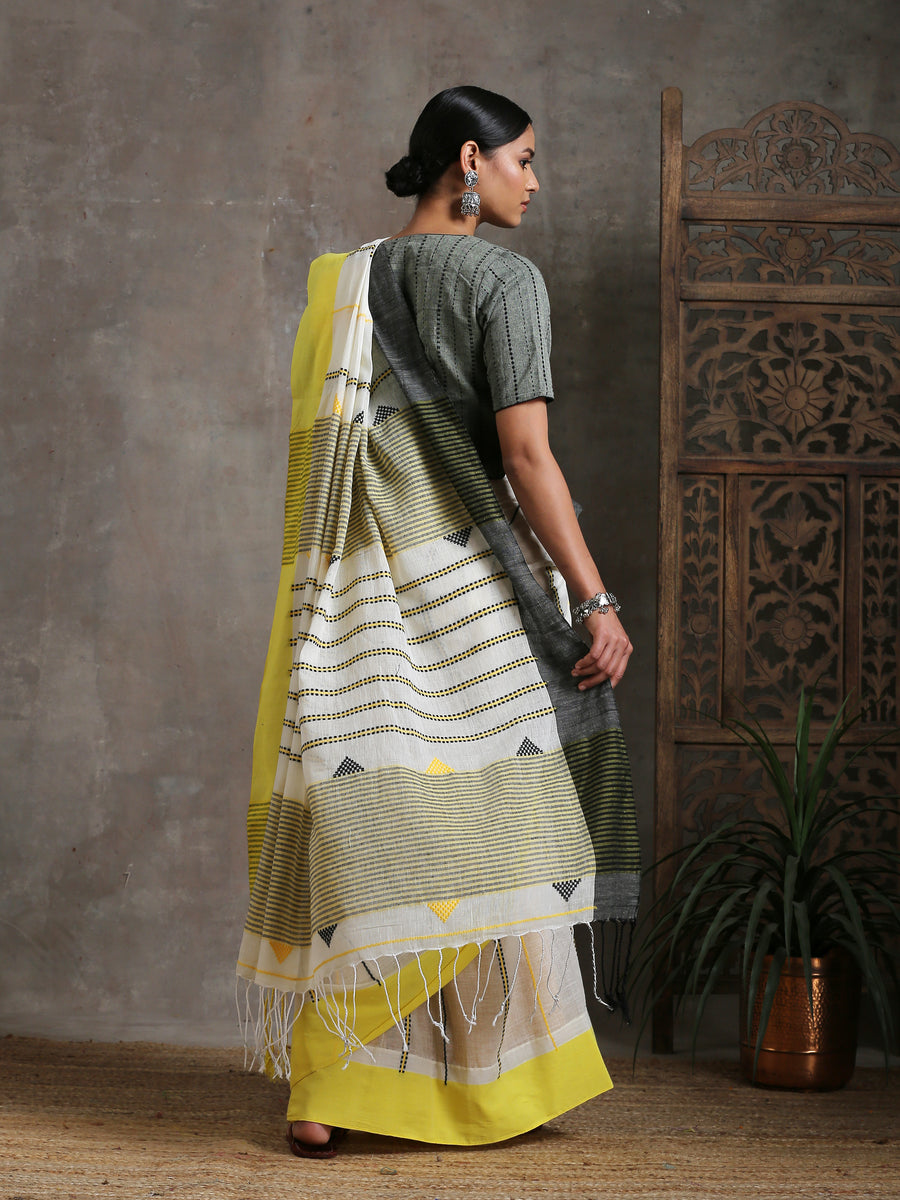 Daisy white Handloom Saree – Triyah